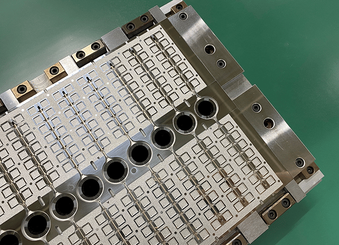 Brand APIC YAMADA Series | Yamaha Robotics| Yamaha Robotics | Yamaha ...
