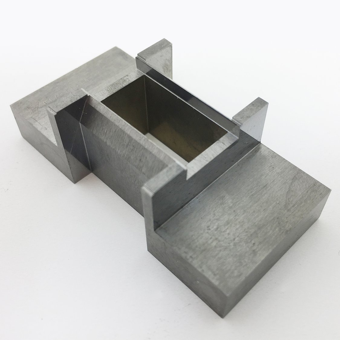 Forming die | 产品信息 | Yamaha Robotics Co., Ltd.| Yamaha Robotics ...